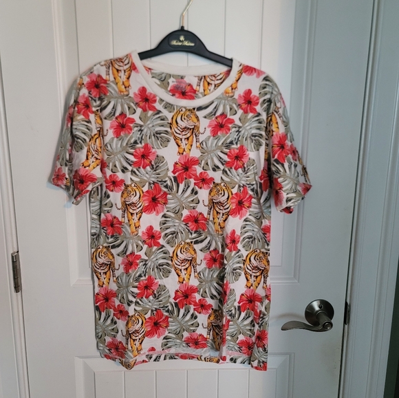 No Boundaries | Shirts | No Boundaries Floral Tiger Print Tshirt Mens ...